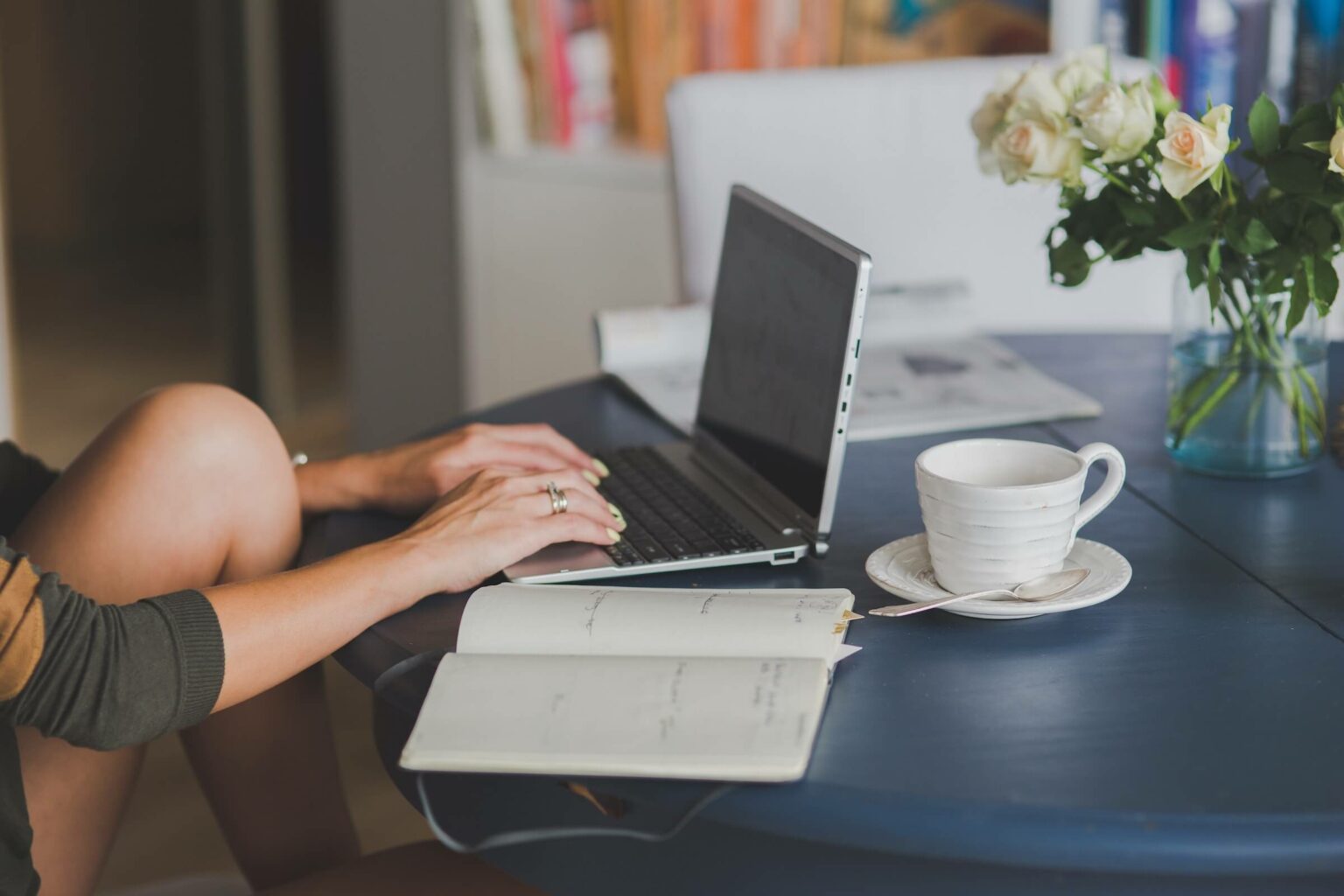 What is the difference between a supporting statement and a cover letter?